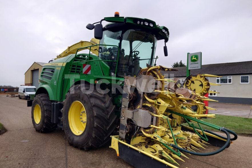 JOHN DEERE 8600 SPFH - Tuckwells