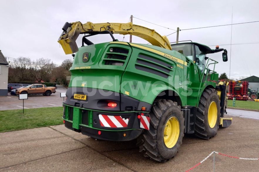 JOHN DEERE 8600 SPFH - Tuckwells
