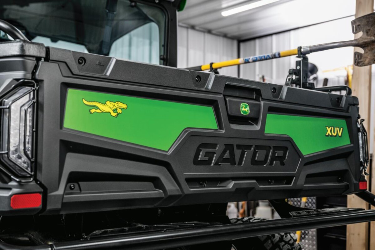 John Deere Gator Utility Vehicle – XUV875M - Tuckwells